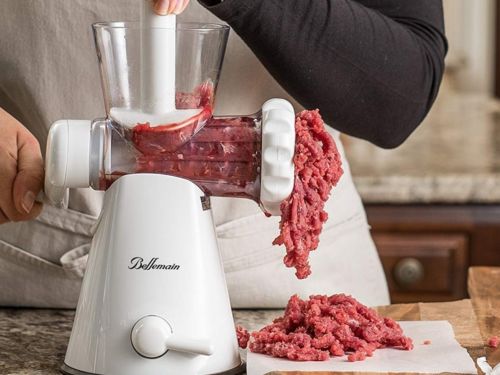 The perfect hazelnut caramel praline