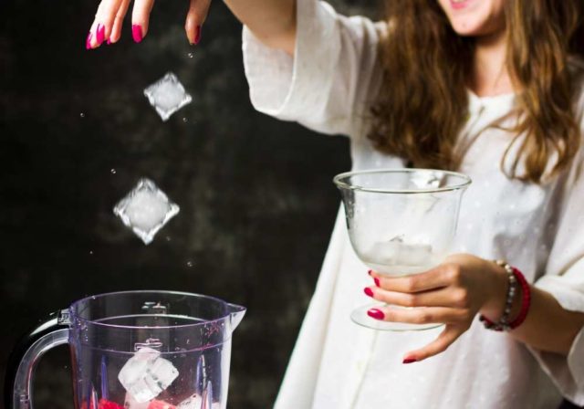 How To Make Crushed Ice • Golden Pear Food